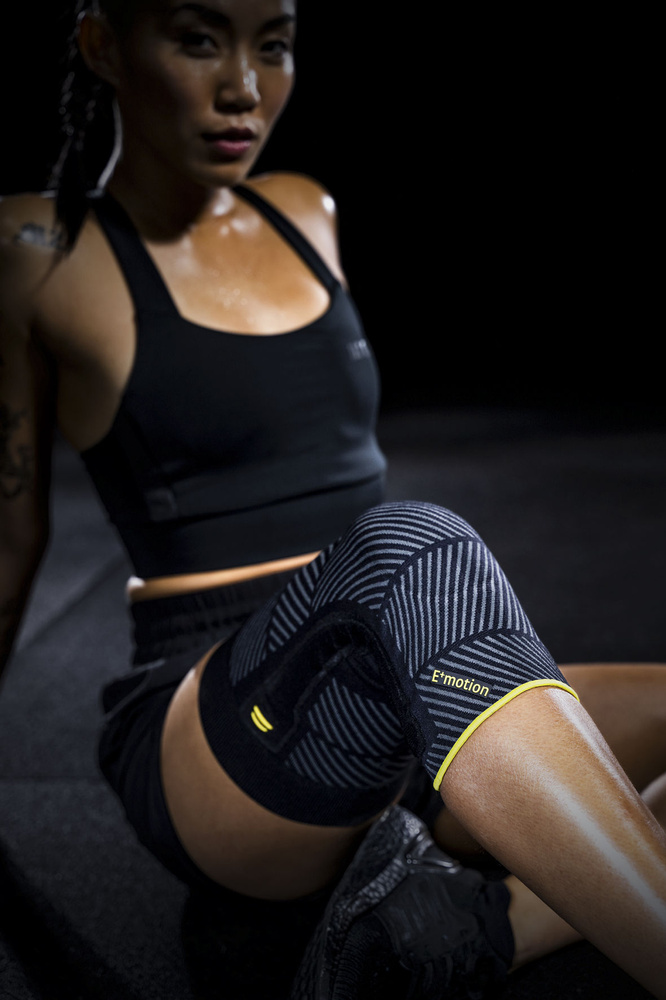 Genumedi E⁺motion new knee compression brace sports.